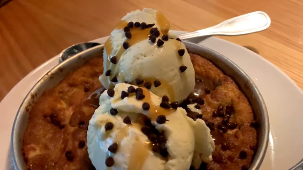 BJ's Happy Hour 2025 - Enjoy Signature Drinks and Dishes